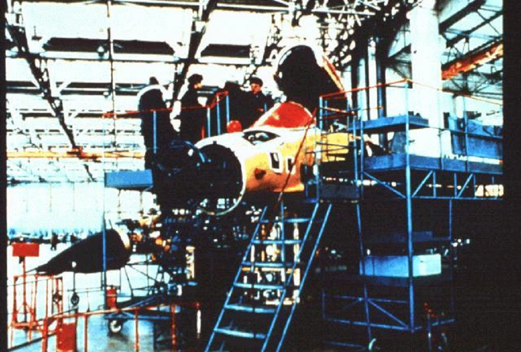 MIG 29 PRODUCTION LINE :: Mycity-Military.com