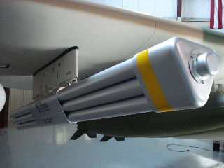 Kasetne Avio Bombe i Dispenzeri (Cluster Bomb Unit)