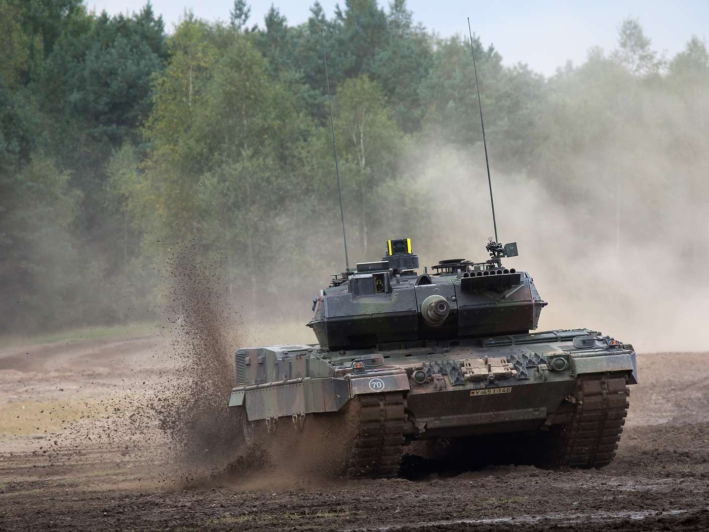 kampfpanzer leopard 2 a7 im gelaende :: Mycity-Military.com