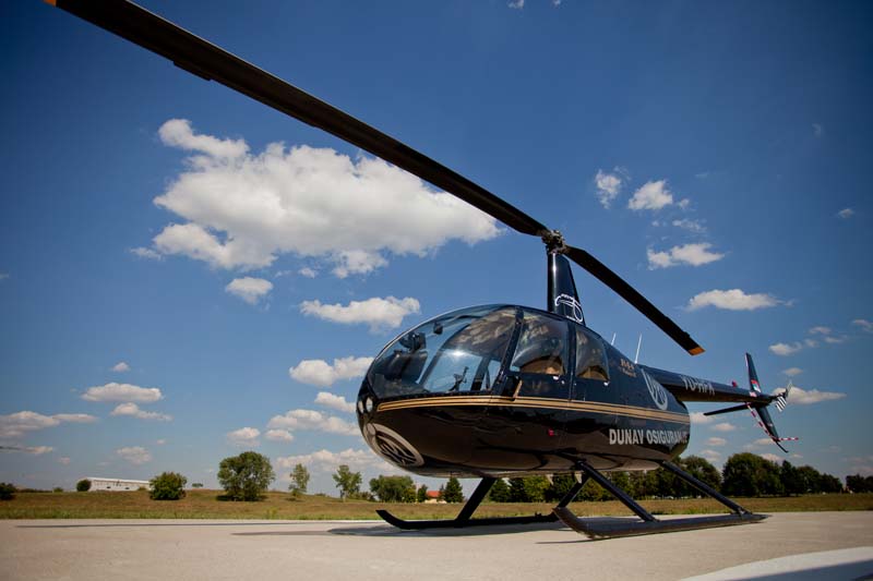 Robinson R44