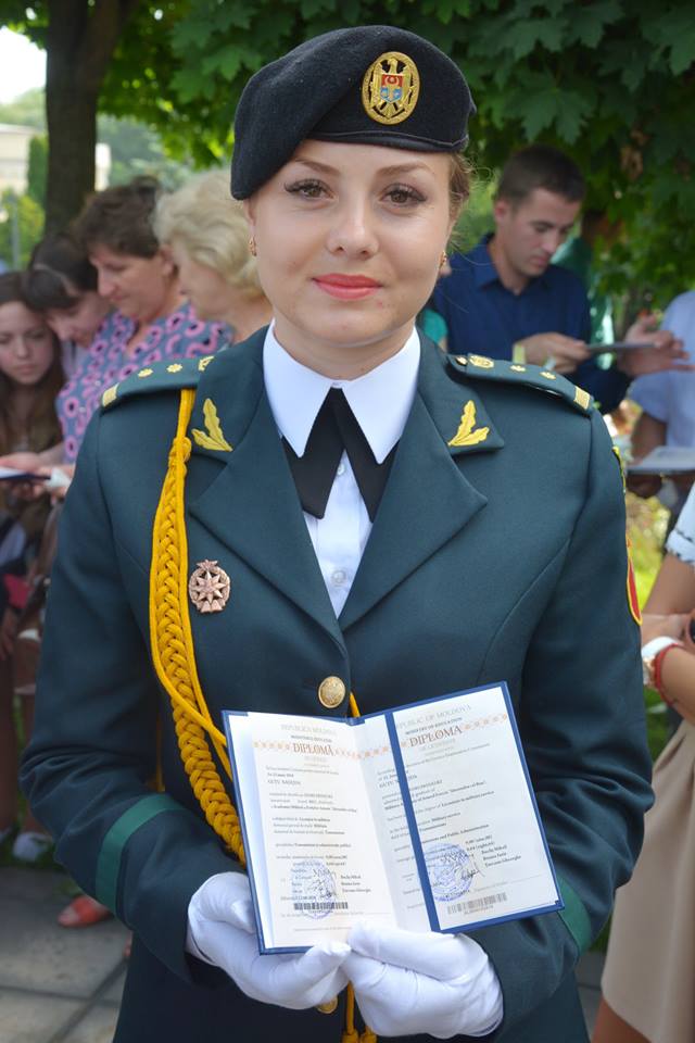 Žene u vojsci / policiji