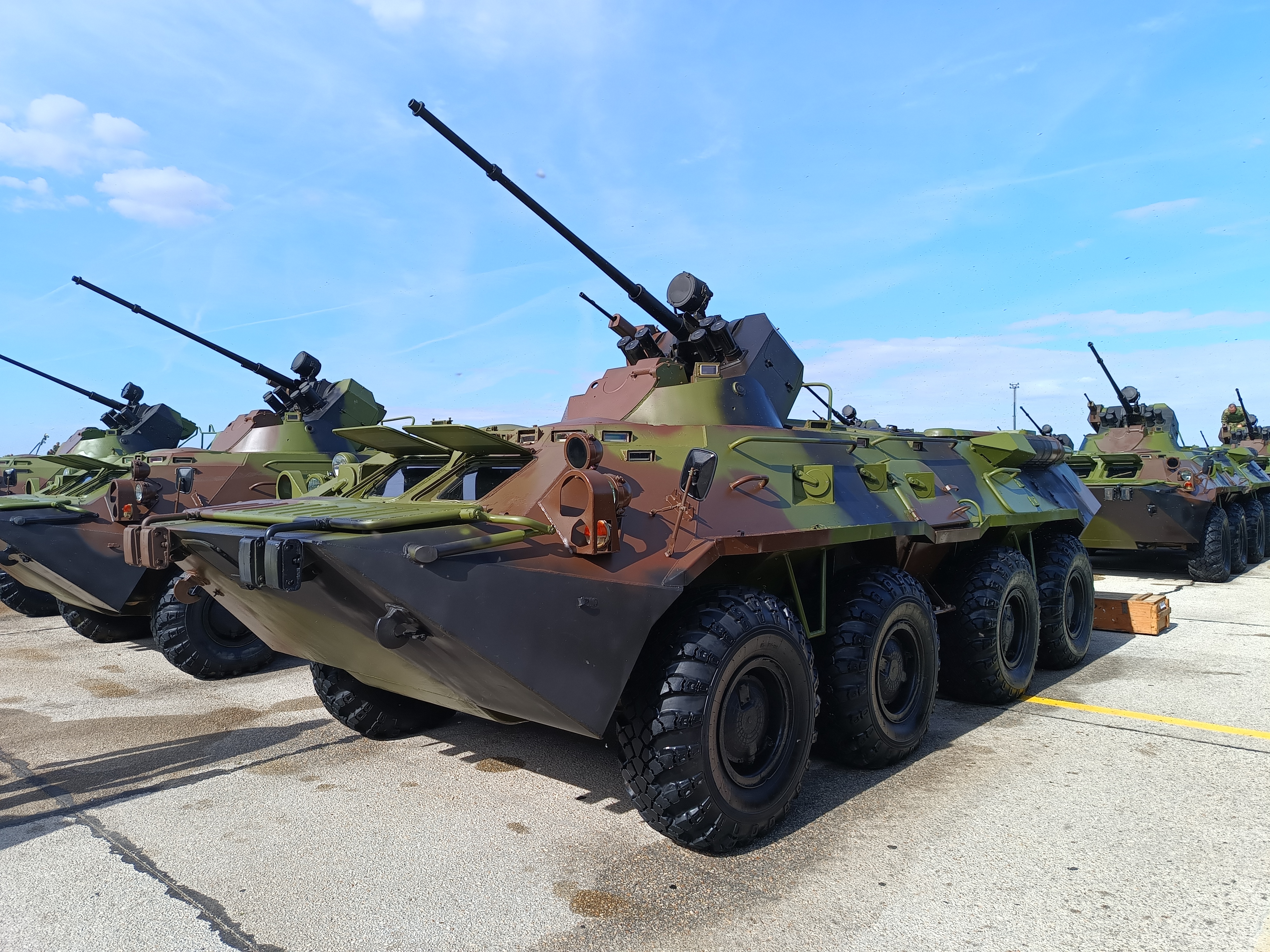 Oklopni transporteri BTR-80A i BTR-82A