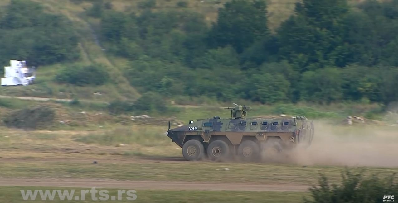 Srpsko višenamensko oklopno vozilo "Lazar"