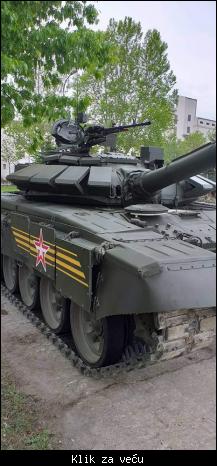 Tenk T-72