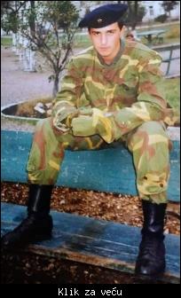 Vojna moda devedesetih: u sta smo se sve oblacili!